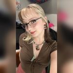 Ally Beckman's Instagram, Twitter & Facebook on IDCrawl