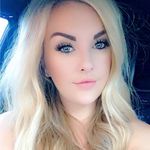 Amanda Riess's Instagram, Twitter & Facebook on IDCrawl