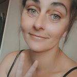 Amber Sunderland's Instagram, Twitter & Facebook on IDCrawl