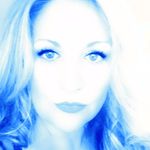 Angie Houle's Instagram, Twitter & Facebook on IDCrawl