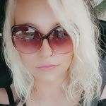Melanie Hewitson's Instagram, Twitter & Facebook on IDCrawl