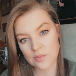 Carol Bloxham's Instagram, Twitter & Facebook on IDCrawl