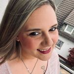 Anna Braasch's Instagram, Twitter & Facebook on IDCrawl