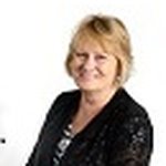 Bev Wakeley's Instagram, Twitter & Facebook on IDCrawl