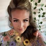 Christina Pell's Instagram, Twitter & Facebook on IDCrawl