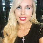 Courtney Ferrari's Instagram, Twitter & Facebook on IDCrawl