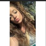 Holly Stillwell's Instagram, Twitter & Facebook on IDCrawl