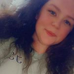 Helena Rowe's Instagram, Twitter & Facebook on IDCrawl