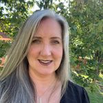 Jennifer Elwell's Instagram, Twitter & Facebook on IDCrawl