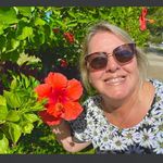 Jennifer Stelly's Instagram, Twitter & Facebook on IDCrawl