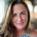 Julie Prem's Instagram, Twitter & Facebook on IDCrawl