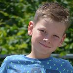 Julie Versluis's Instagram, Twitter & Facebook on IDCrawl