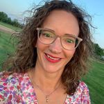 Katy Blume's Instagram, Twitter & Facebook on IDCrawl