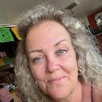 Kim Crosson's Instagram, Twitter & Facebook on IDCrawl