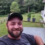 Jeffrey Blough's Instagram, Twitter & Facebook on IDCrawl