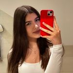 Laura Krawczyk's Instagram, Twitter & Facebook on IDCrawl