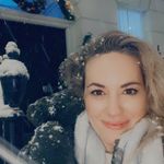 Laura Veverka's Instagram, Twitter & Facebook on IDCrawl