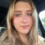Laura Direnzo's Instagram, Twitter & Facebook on IDCrawl
