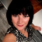 Lisa Holshue's Instagram, Twitter & Facebook on IDCrawl