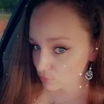 Lisa Crumb's Instagram, Twitter & Facebook on IDCrawl