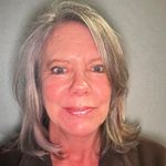 Lisa Schueler's Instagram, Twitter & Facebook on IDCrawl