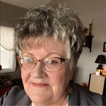 Lisa Totten's Instagram, Twitter & Facebook on IDCrawl