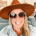 Liz Entwistle's Instagram, Twitter & Facebook on IDCrawl