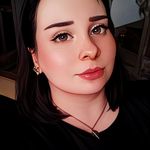 Louise Altieri's Instagram, Twitter & Facebook on IDCrawl