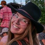 Lydia Burns's Instagram, Twitter & Facebook on IDCrawl