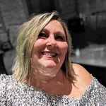 Renee Dall's Instagram, Twitter & Facebook on IDCrawl