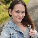 Sara Knott's Instagram, Twitter & Facebook on IDCrawl