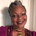 Shelly Seals's Instagram, Twitter & Facebook on IDCrawl