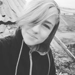 Estella Drones's Instagram, Twitter & Facebook on IDCrawl