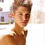 Steven Ridge's Instagram, Twitter & Facebook on IDCrawl