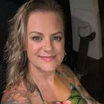 Susan Warburton's Instagram, Twitter & Facebook on IDCrawl